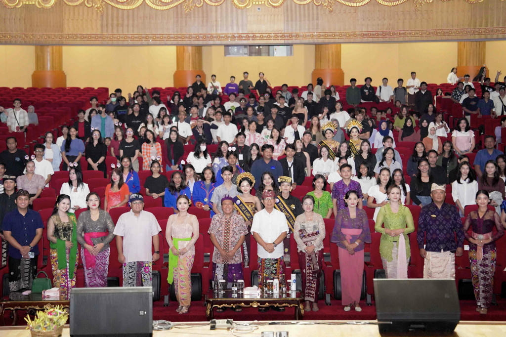 Bupati Adi Arnawa Buka Grand Final Putra Putri Kampus IDB Bali | Kab Badung