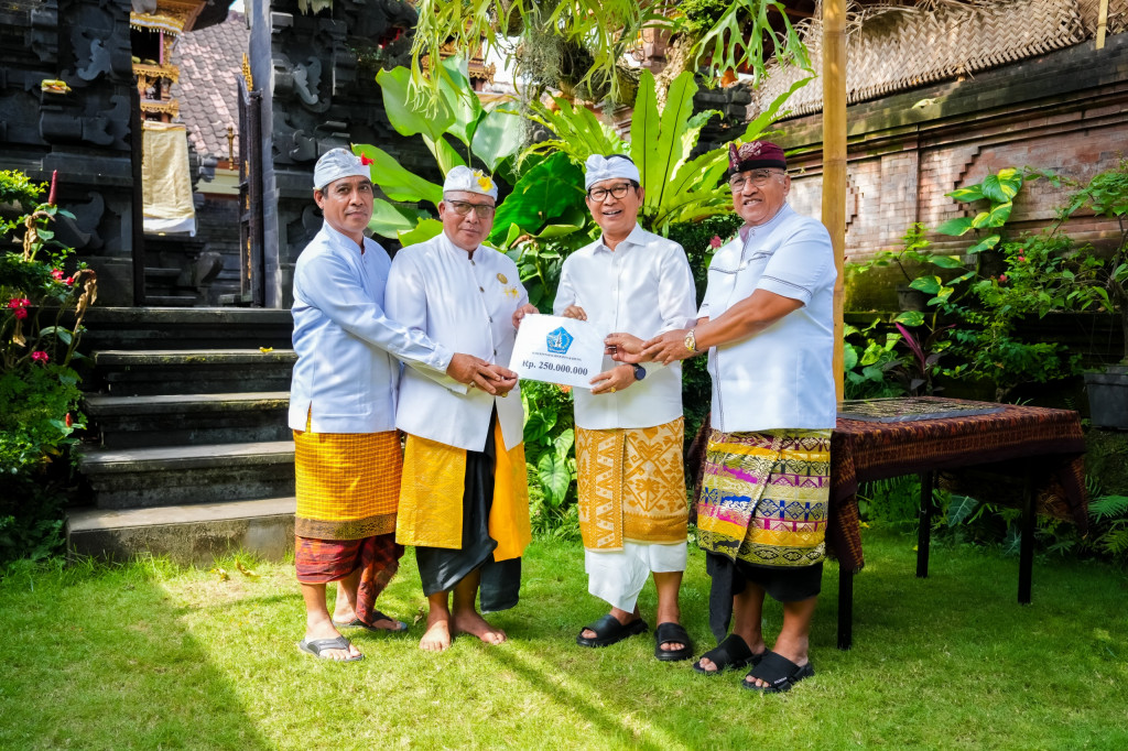 Karya Dewa Yadnya Pujawali di Pura Panti Pasek Gelgel Aan Sumerta ...